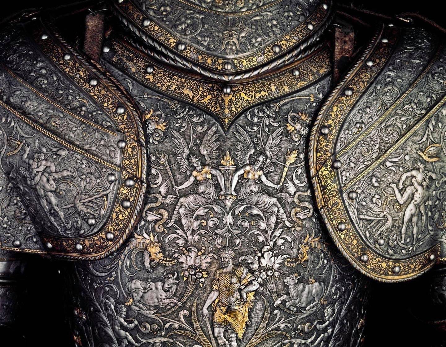 Details of the Hercules armor by Cool As Facts - Pie Messenger